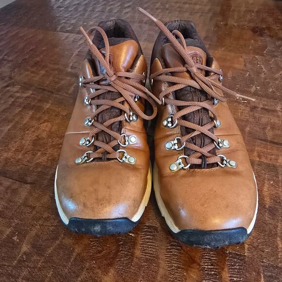 Danner | Shoes | Danner Overlook Mens 95 D Lowtop Hiker | Poshmark